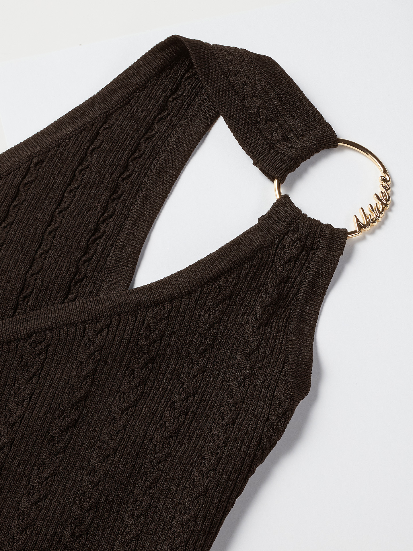 NIKKIE · Gehele collectie kleding · Officiële website